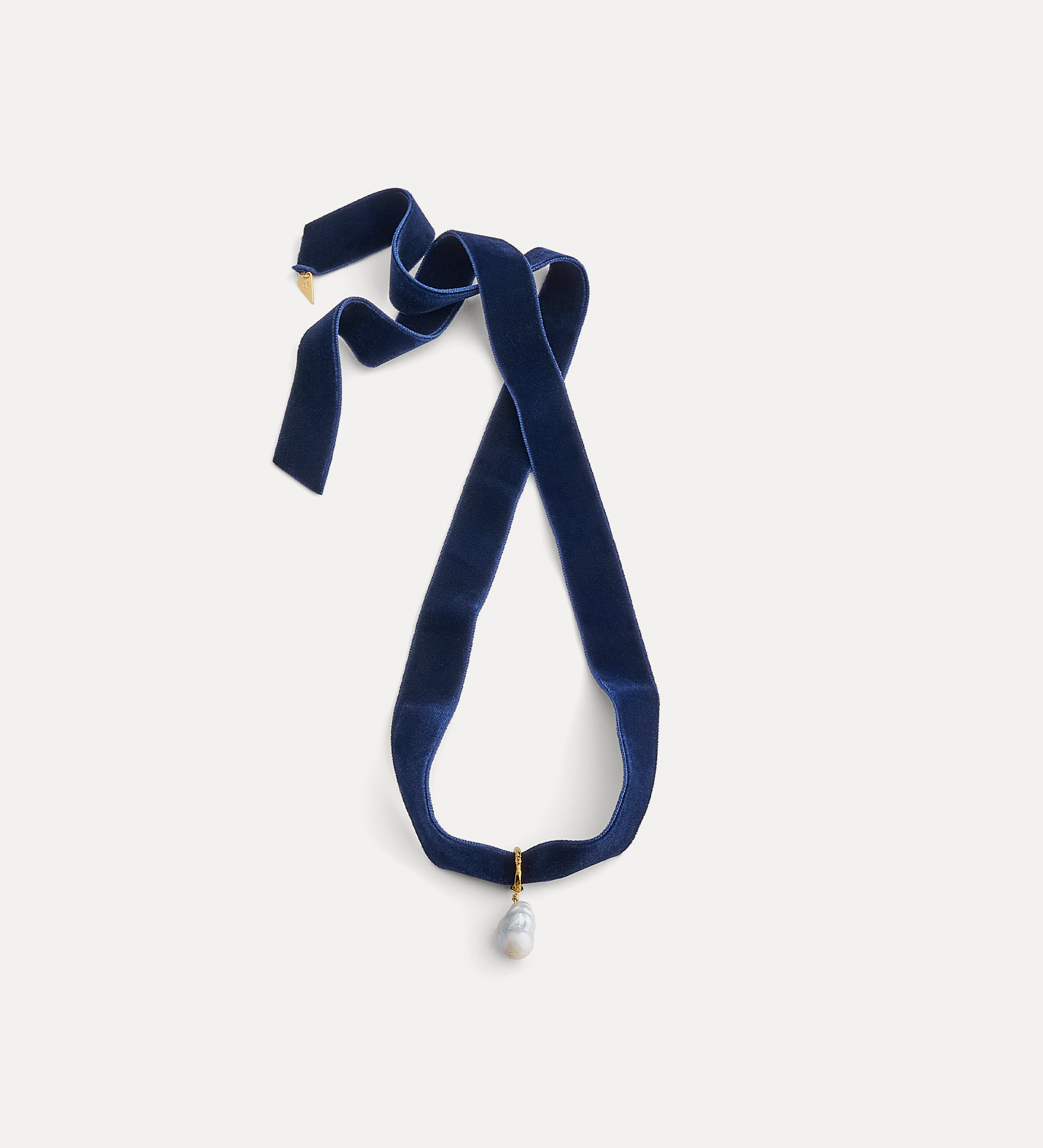 necklace in velvet pearl | forte_forte